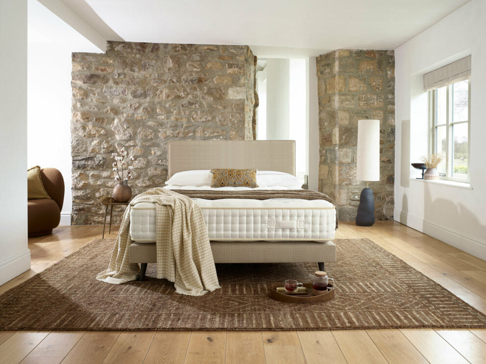 Harrison Spinks Iona 10,500 Padded Top Divan Set – Potburys